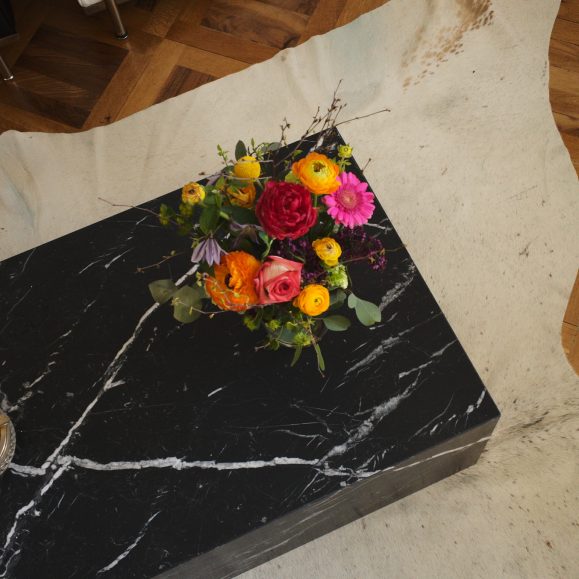 Nero Marquina marble block table Black with an elegant touch